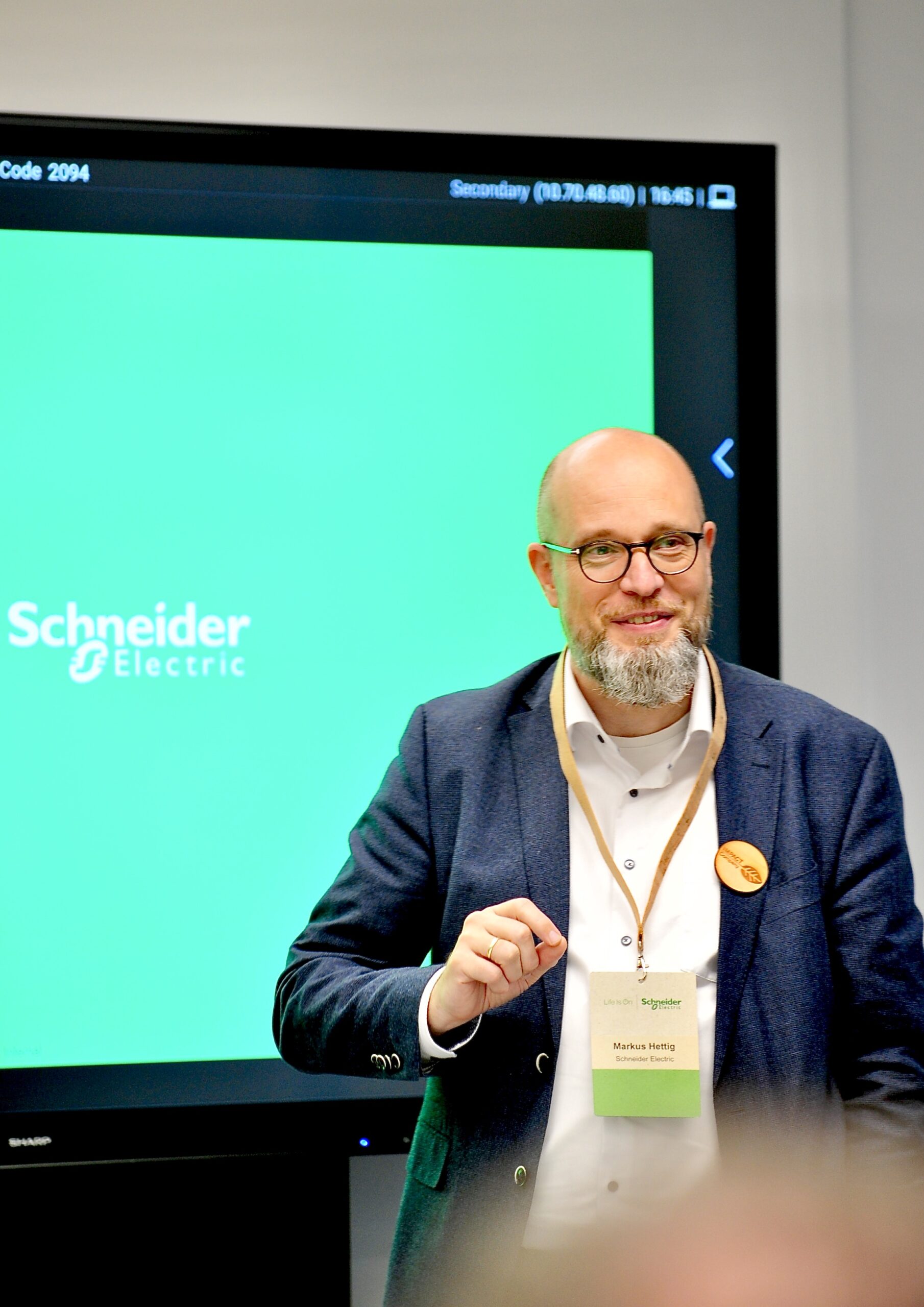 Schneider Electric Pressemappe Frankfurt - rbt:PRESSROOM